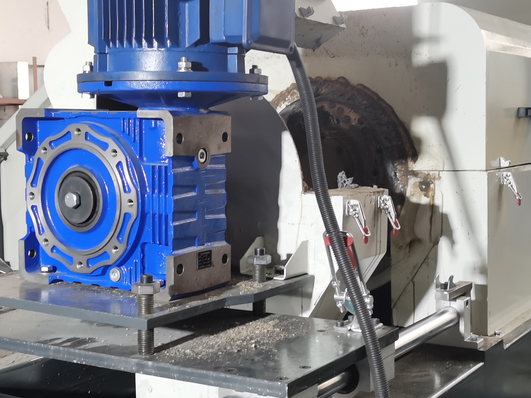 Squeeze Pelletizing Machine